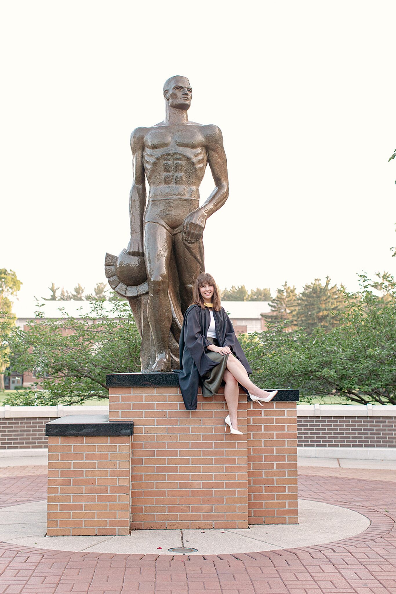 Top 10 Locations on Michigan State Campus for Graduation Photos ...